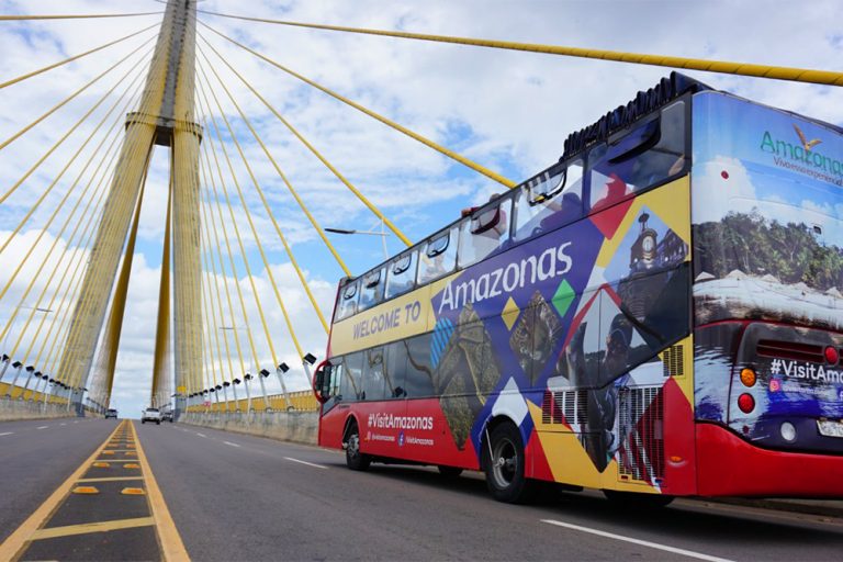 Amazon Bus volta com city tour duas vezes por mês e shows de bumbás