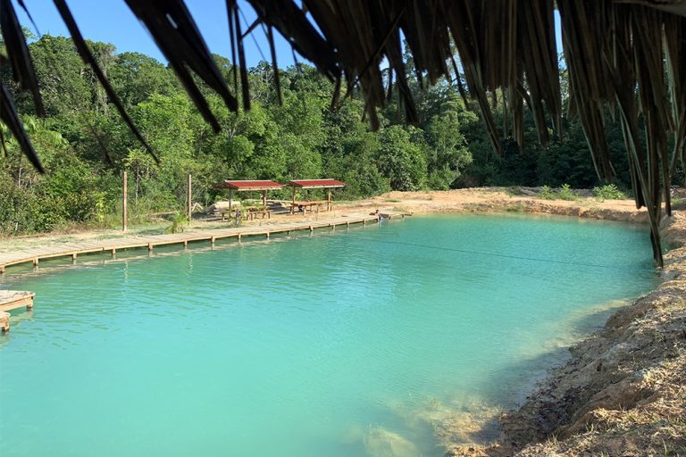 Lagoa Azul, fenômeno natural de Figueiredo. Veja fotos e vídeo