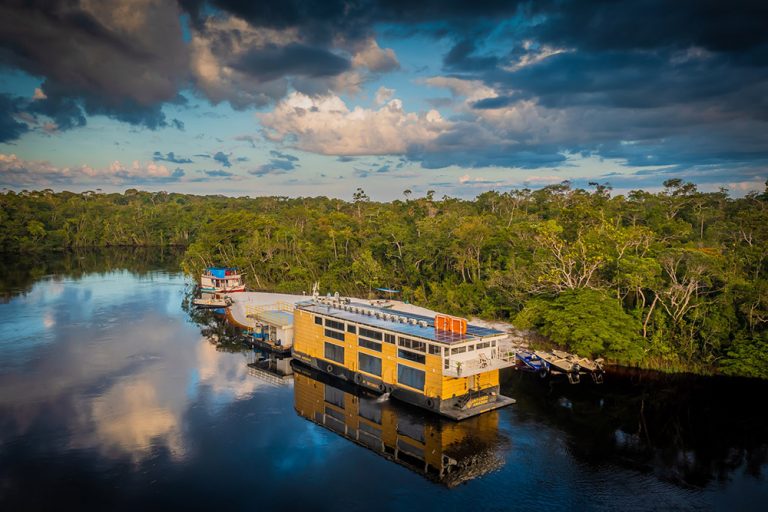 Cruzeiros pelo Amazonas: conheça os barcos e roteiros