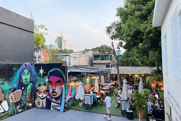 Angatu Café: delícias e ambiente regionais no Centro de Manaus